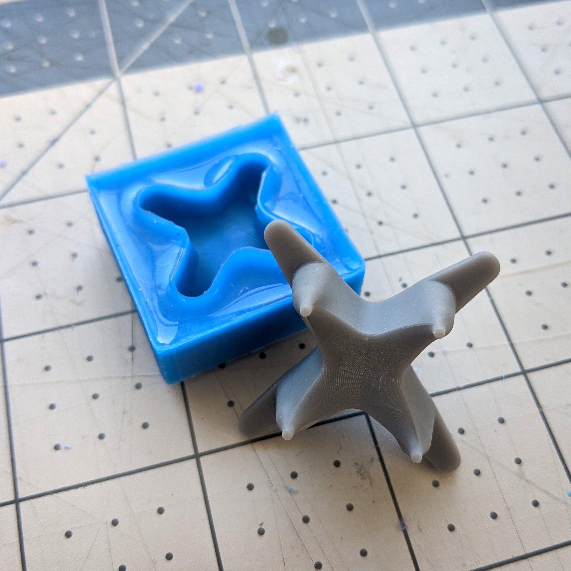 Split Pip Pizza Saver – GTB Labs